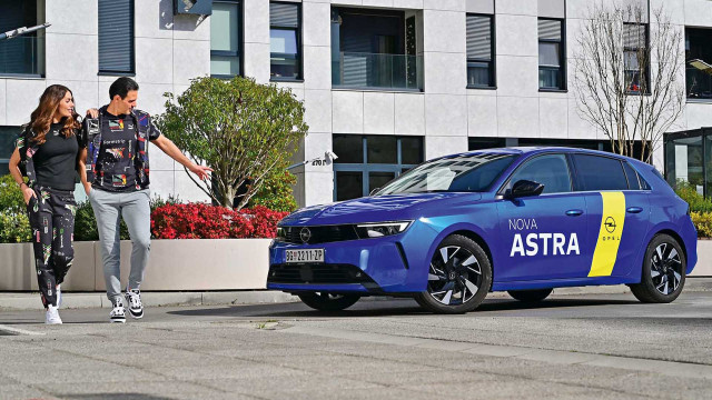 LIFE STYLE – Cars & Models: Sportska zvezda